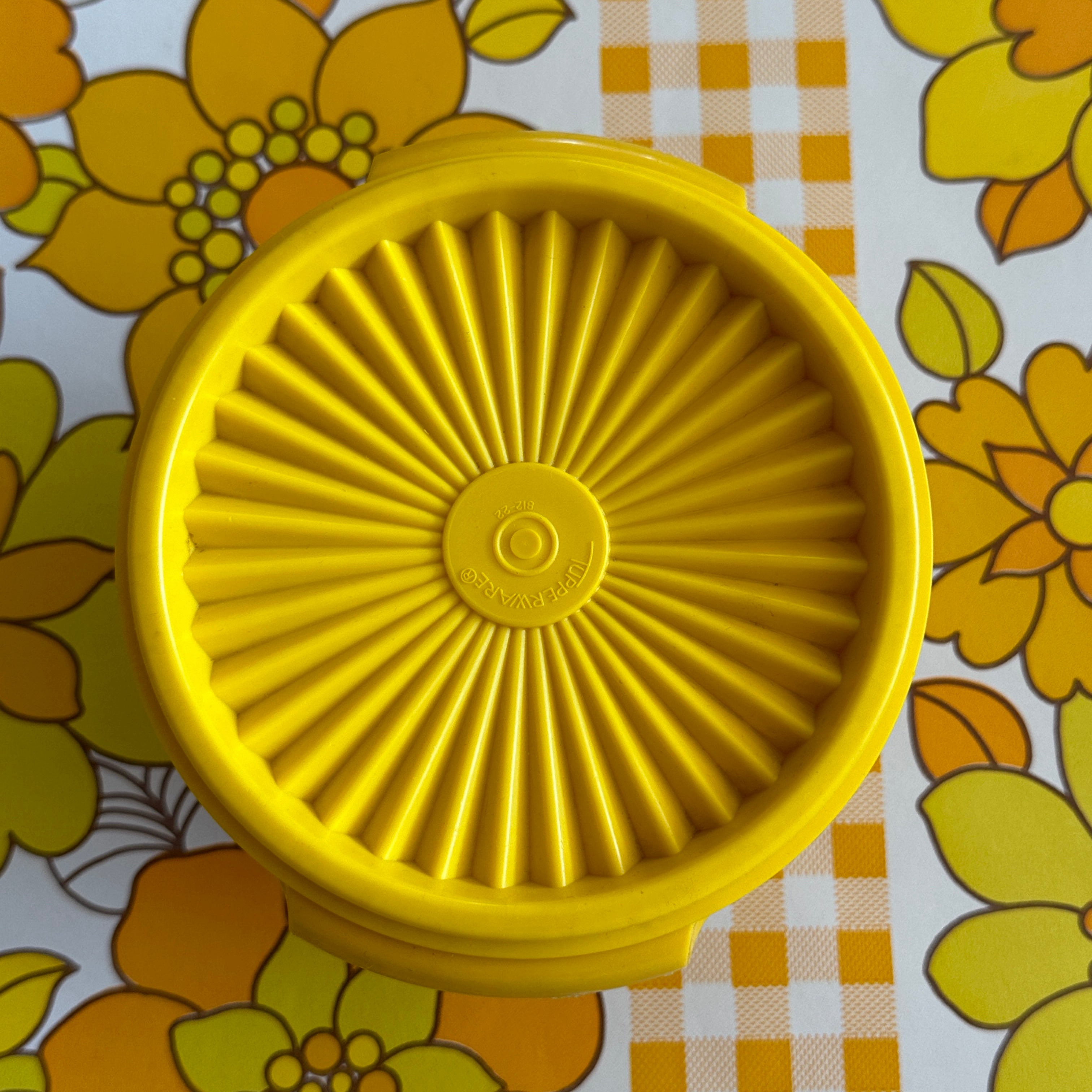 Small Vintage Retro Yellow TUPPERWARE – Pink Peacock