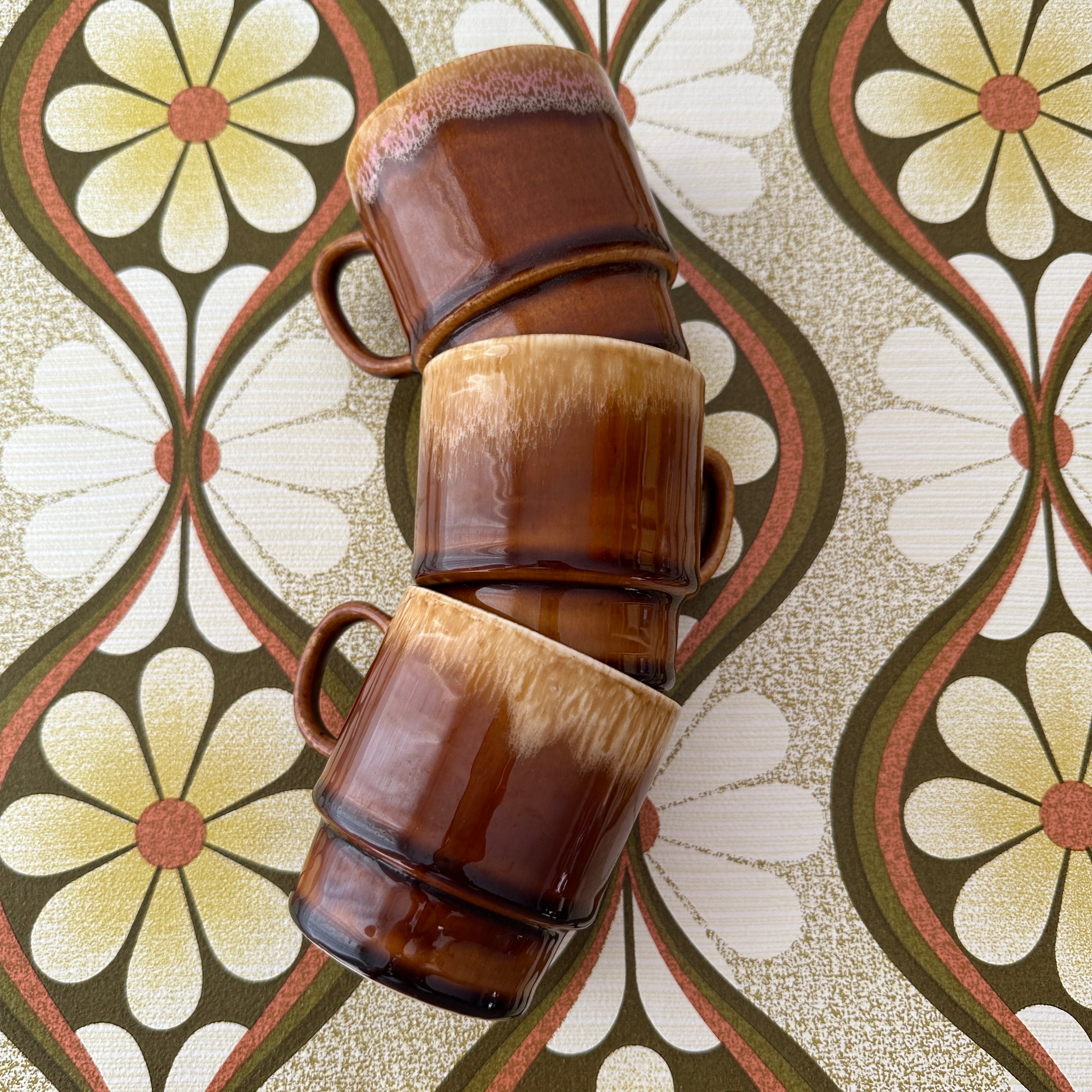 Stackable Set of Vintage Cups x 3 – Pink Peacock