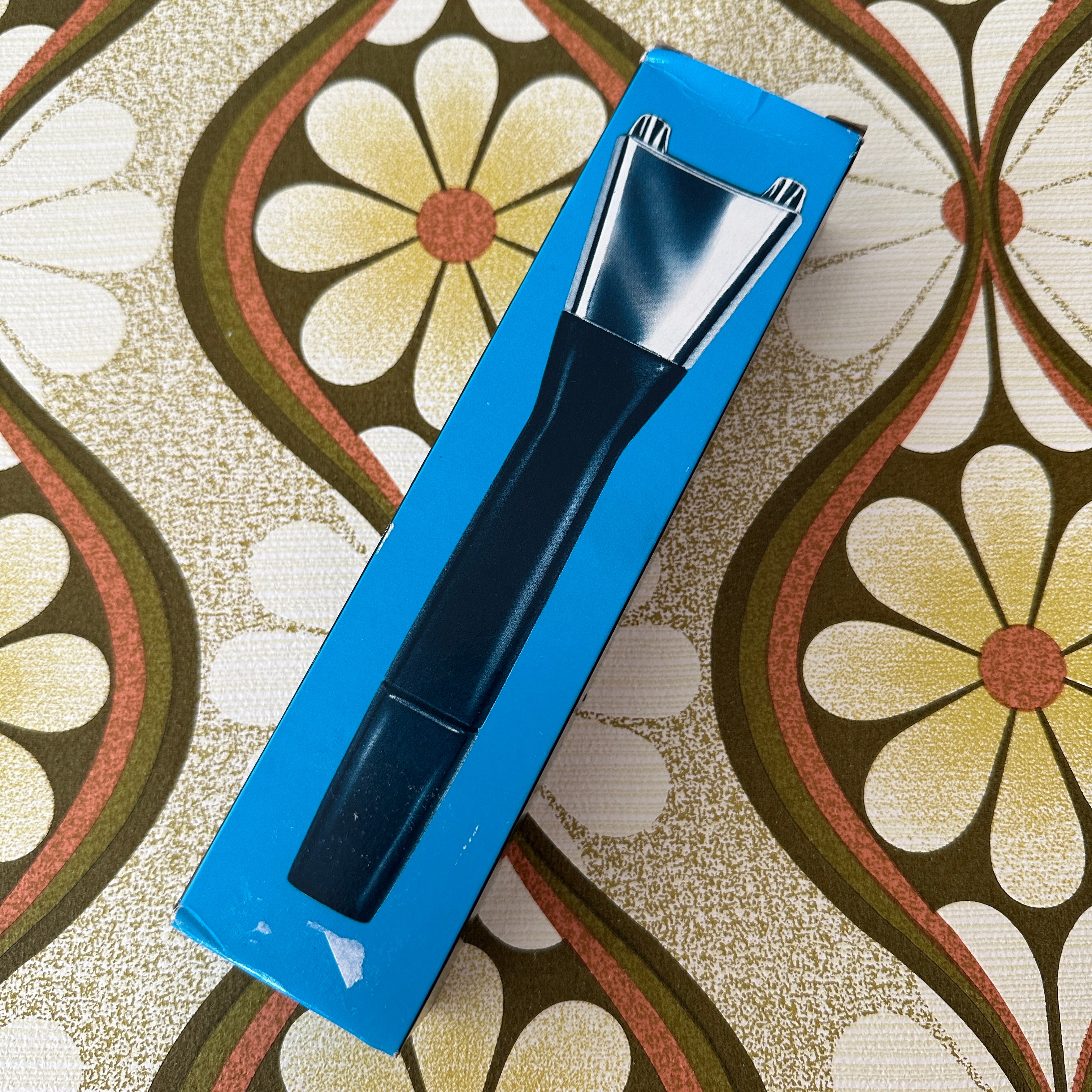 BOXED Retro Corning Ware Handle – Pink Peacock