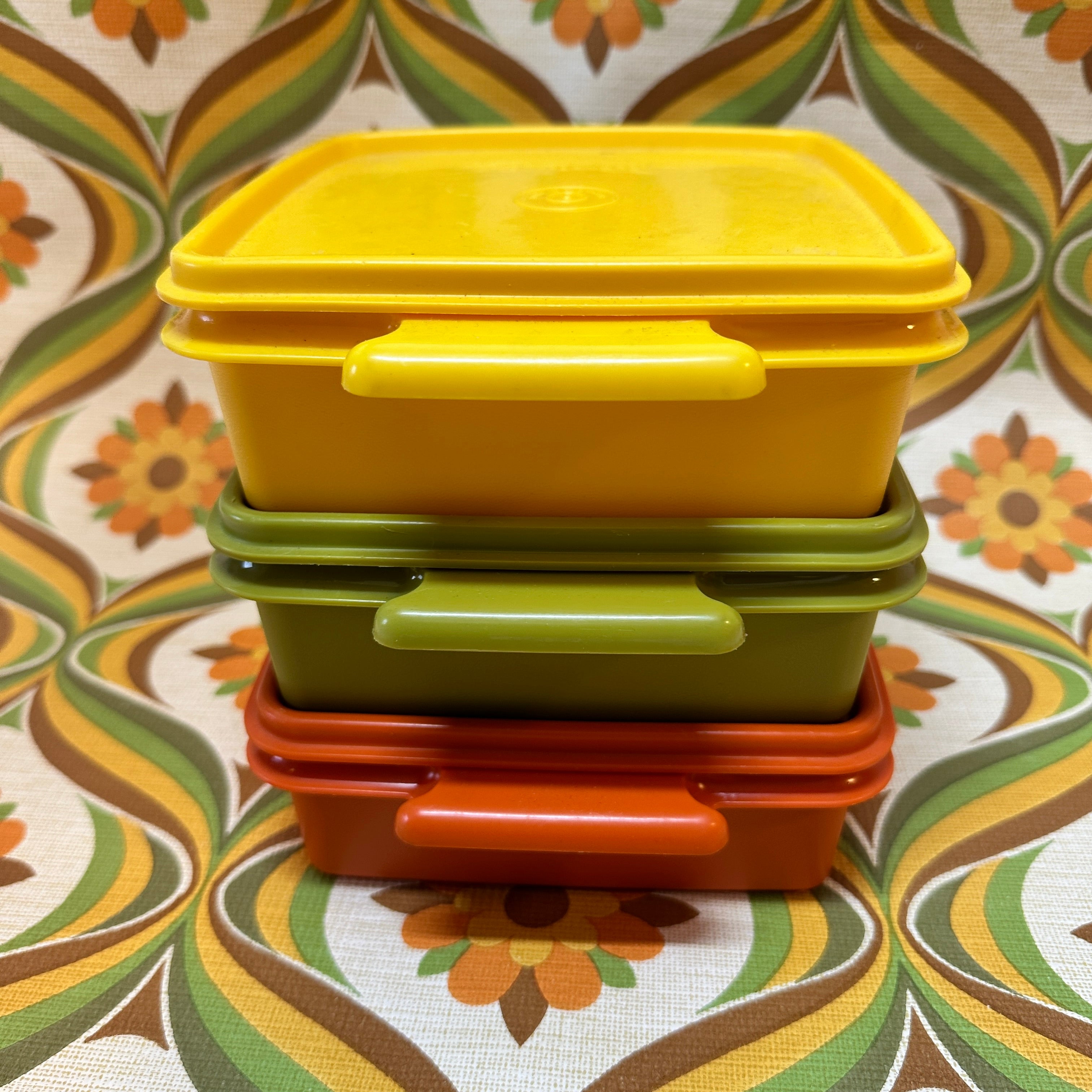 RETRO Tupperware Sandwich Containers THREE – Pink Peacock