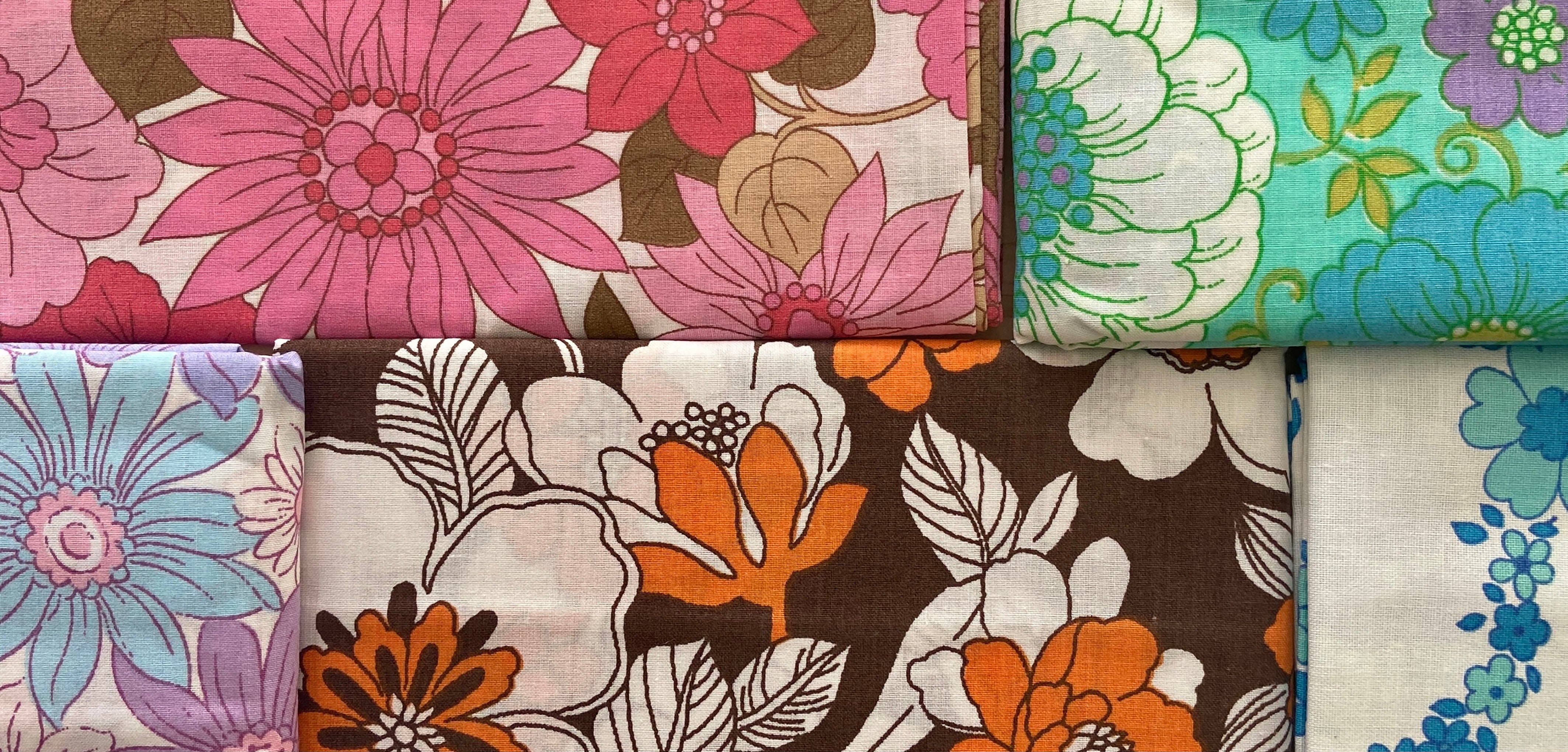 TUPPERWARE – Pink Peacock