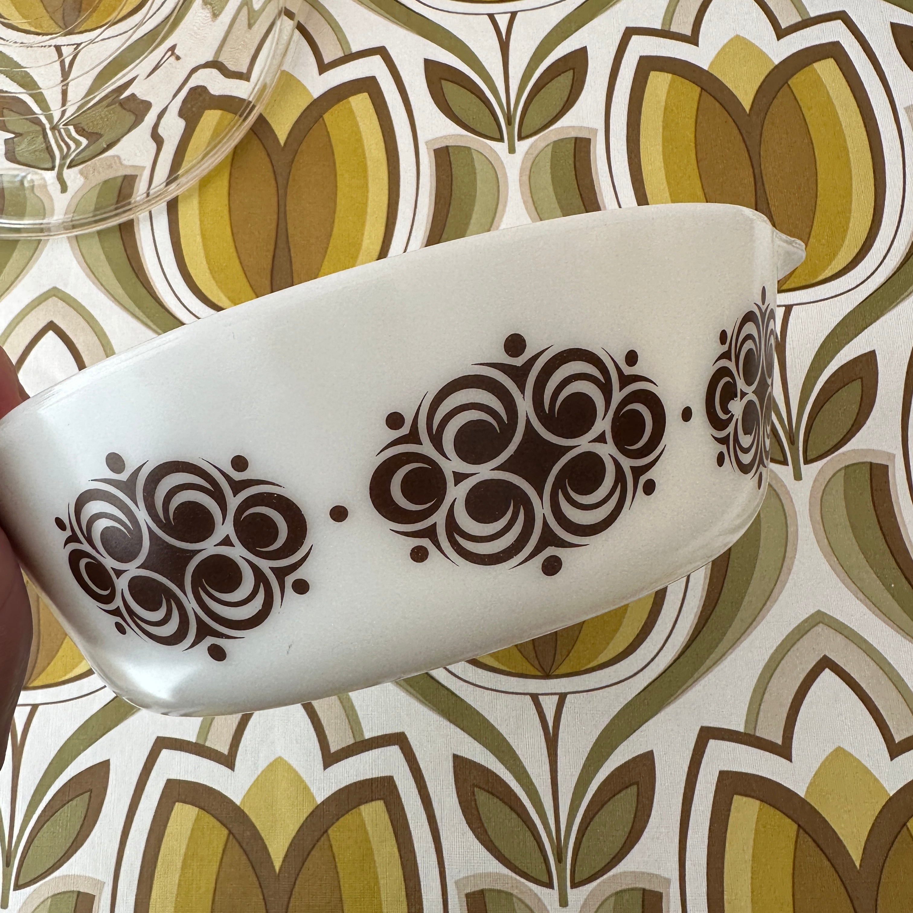 AGEE Pyrex Vintage Casserole Dish – Pink Peacock