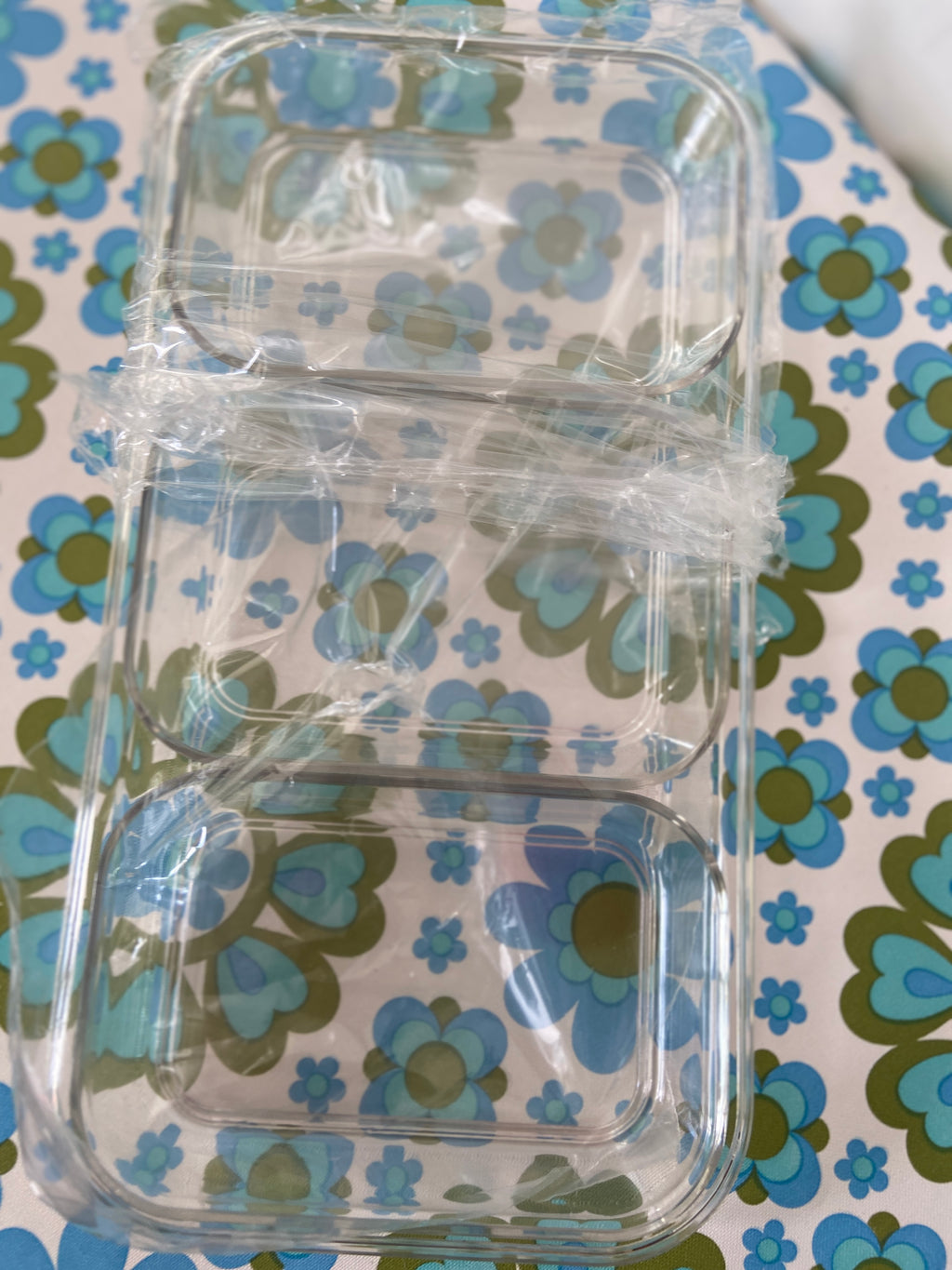 TUPPERWARE – Pink Peacock