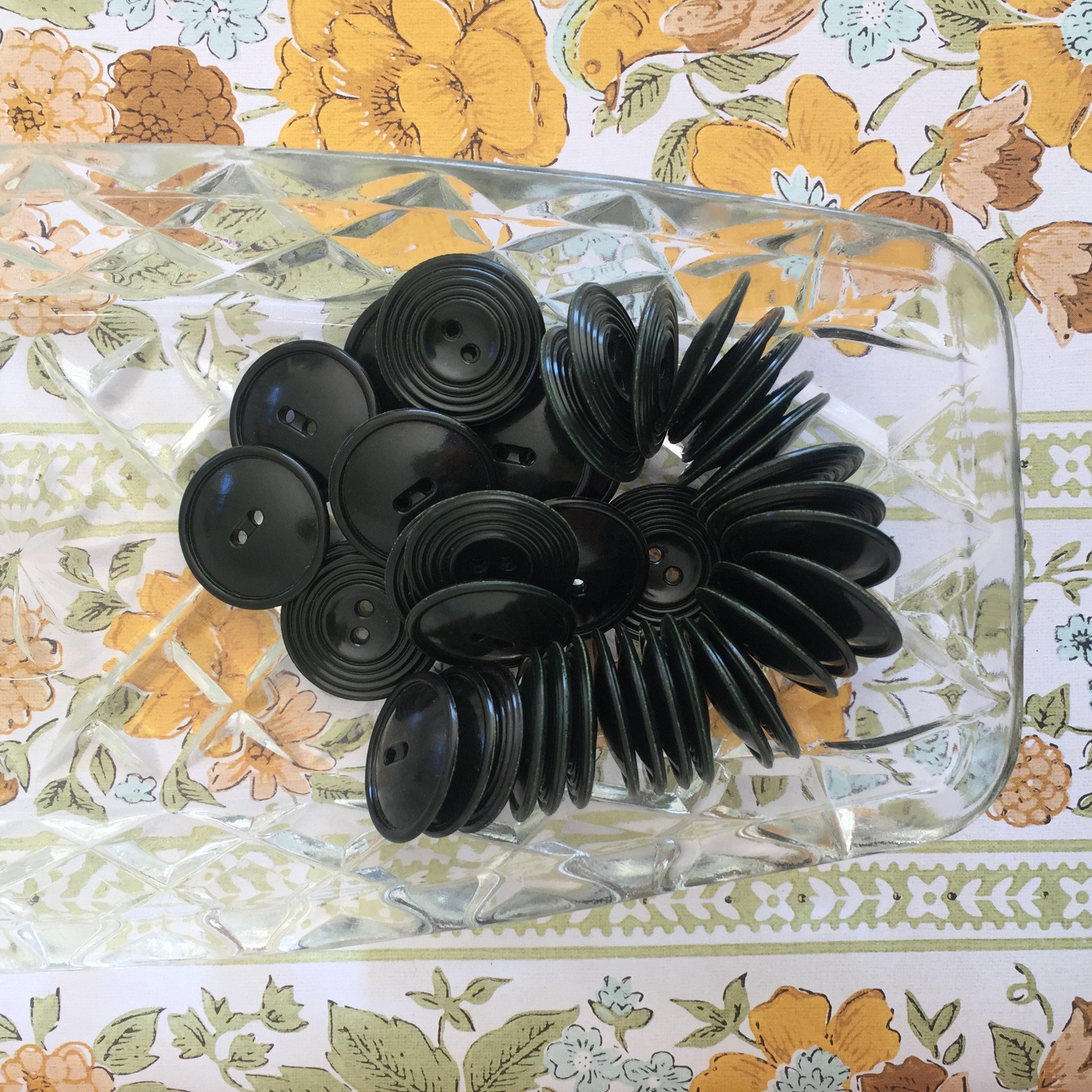 Bakelite Buttons Vintage Bakelite Buttons & Buckles, Lot Of Huge Black