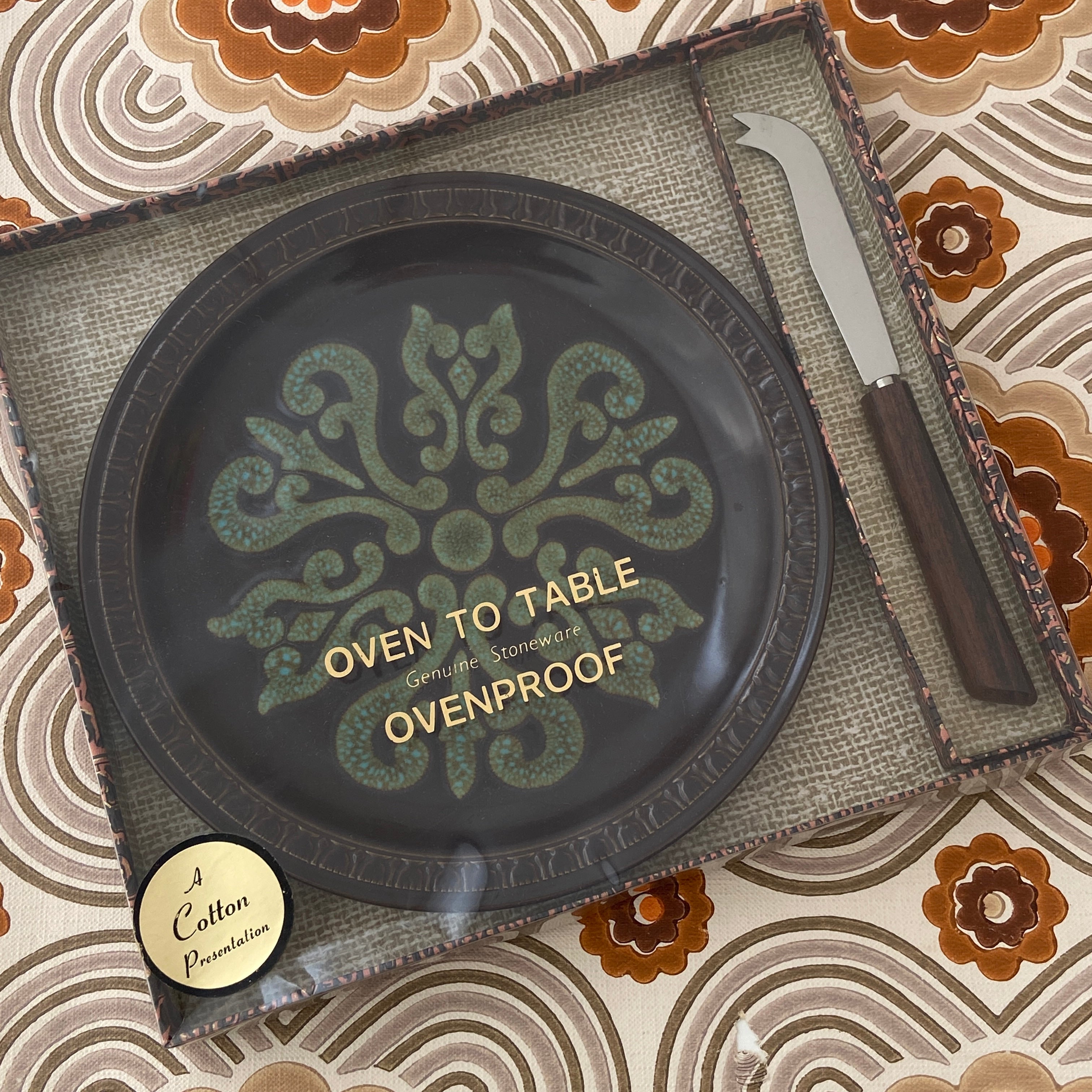 GENUINE Boxed Stoneware PLATE – Pink Peacock